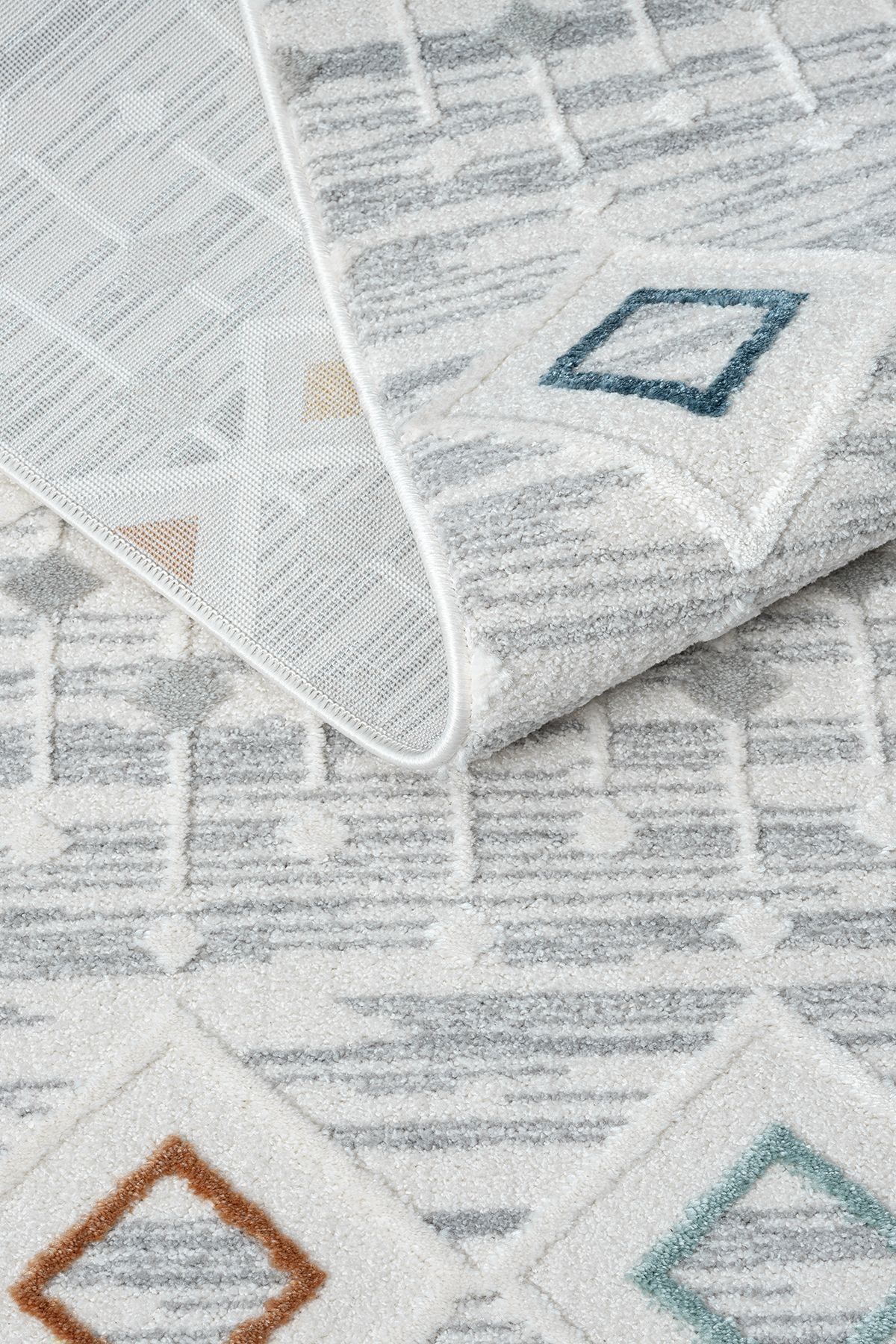 Koza Halı Lyon A0633A Multi – Halıcı Bayan